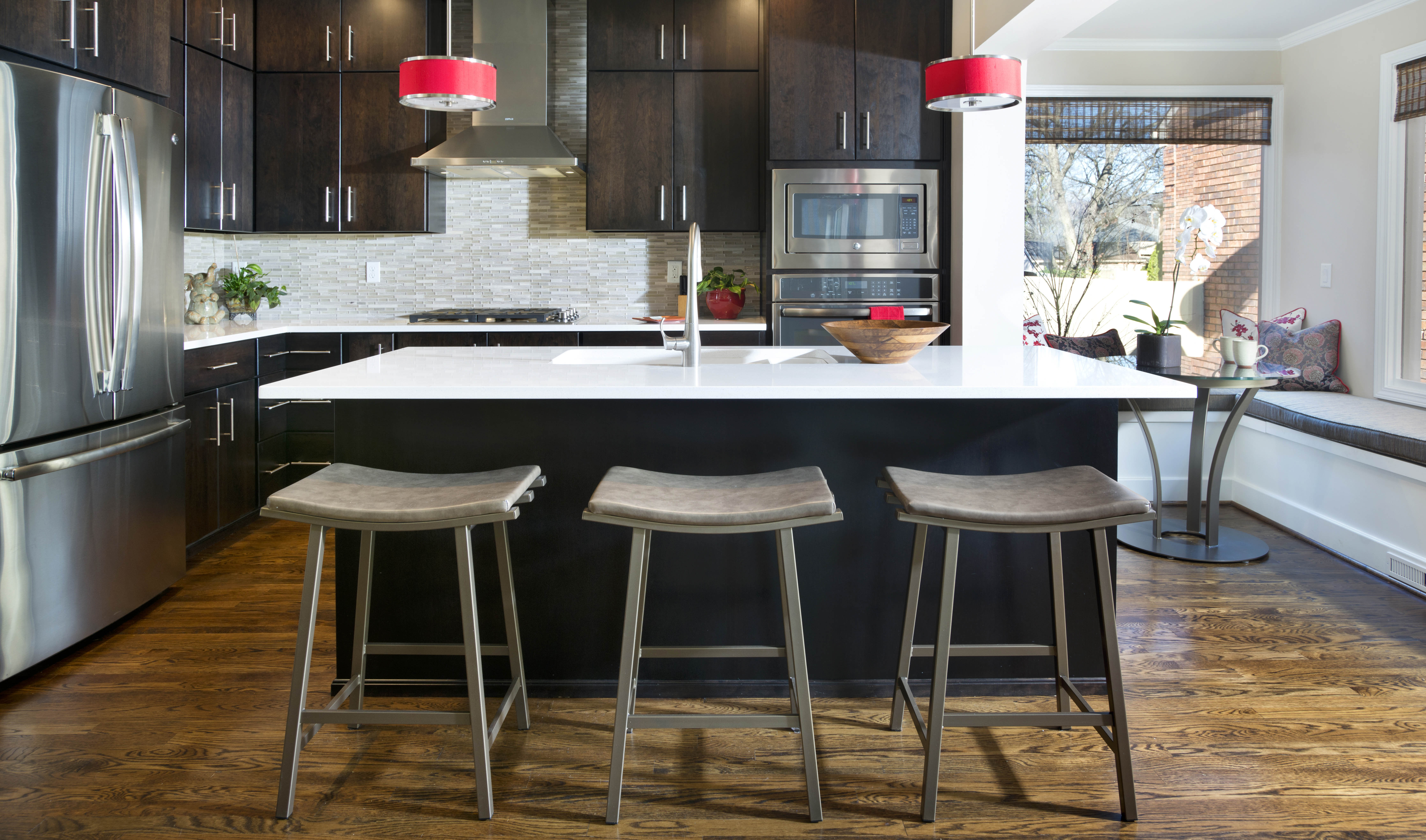 How to turn your kitchen into a marvelous entertainment center [Video]