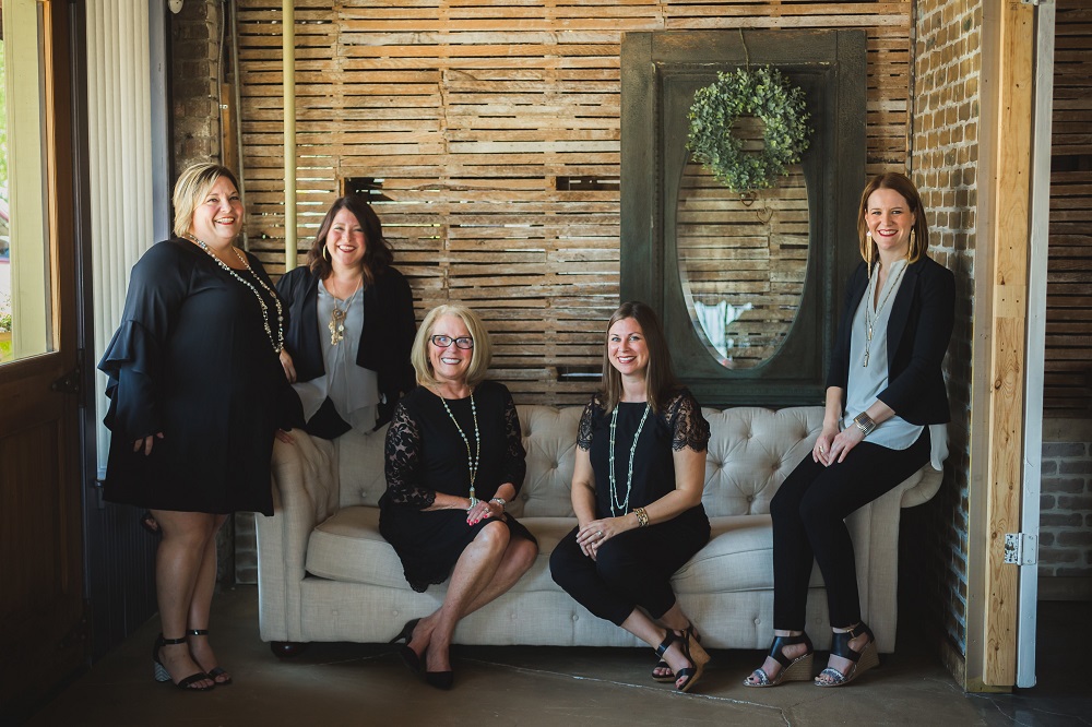 Women Flock to Franchising - Decorating Den Interiors